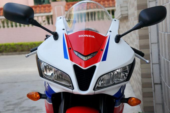 Yamaha Motor Scooters Liquid Cooled , 600cc Electric Powered Motorcycle ...