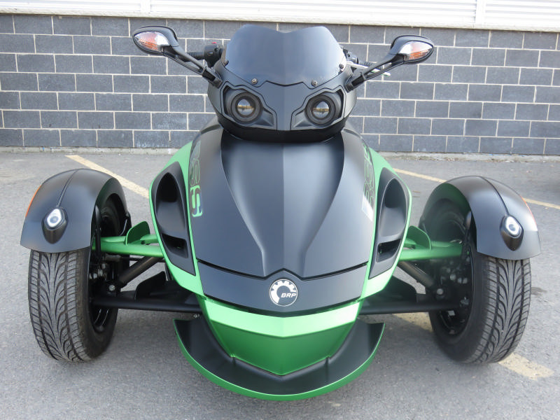 1000cc Can Am 3 Wheel Motorcycle , V - Twin 2 Front Wheel Motorcycle ...